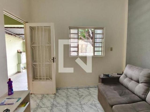 Casa à Venda Jardim Andorinhas, 2 Quartos, 75 m2