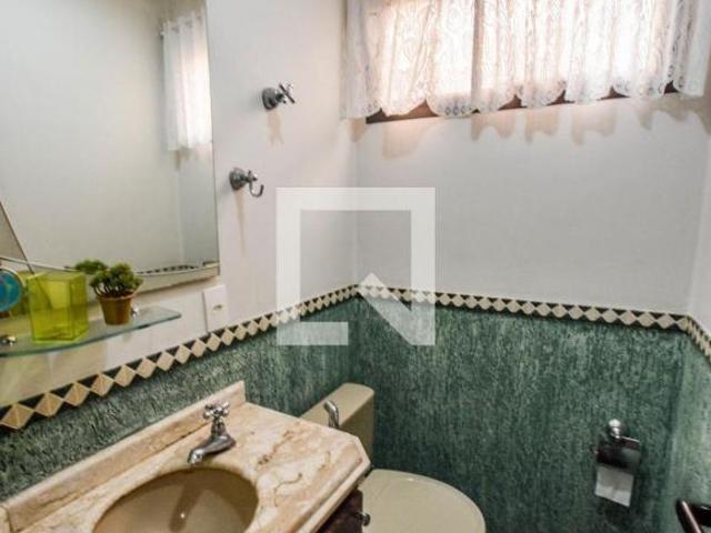 Casa à Venda Jardim Bela Vista, 3 Quartos, 230 m2