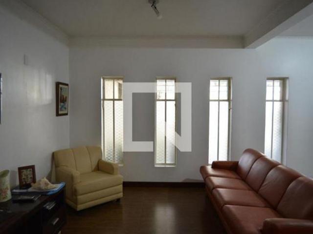 Casa à Venda Jardim Bela Vista, 3 Quartos, 323 m2