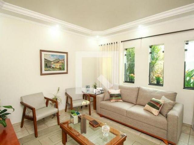Casa à Venda Jardim Bela Vista, 4 Quartos, 272 m2