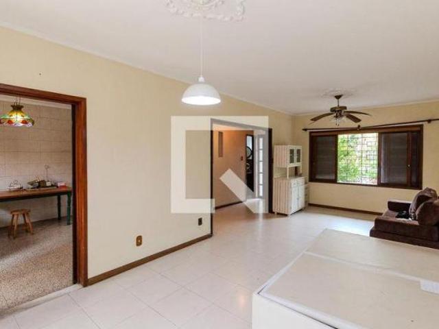Casa à Venda Jardim Botânico, 3 Quartos, 220 m² Porto Alegre