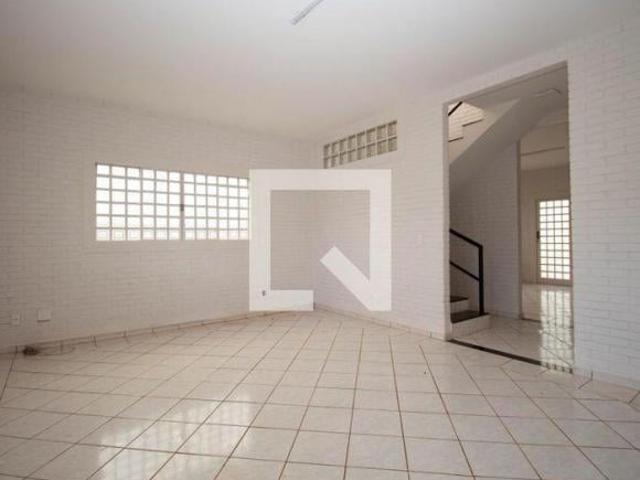 Casa à Venda Jardim Botânico, 3 Quartos, 350 m² Brasília