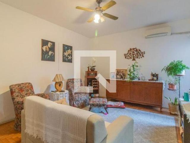 Casa à Venda Jardim Botânico, 4 Quartos, 250 m² Porto Alegre