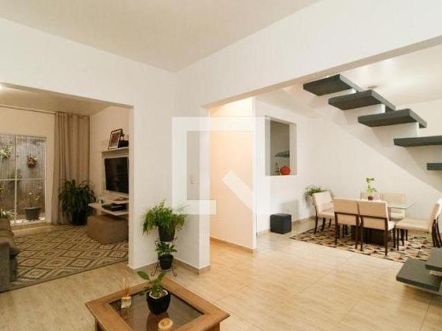 Casa à Venda Jardim Brasil, 4 Quartos, 250 m² São Paulo