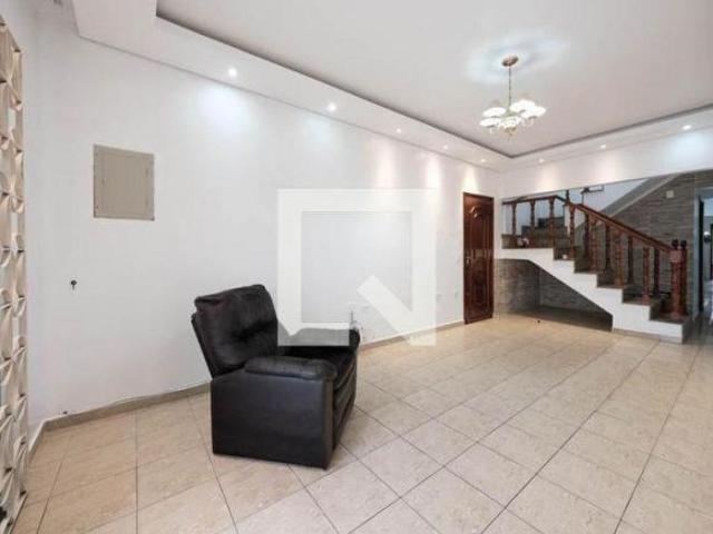 Casa à Venda Jardim Brasília, 3 Quartos, 178 m² São Paulo