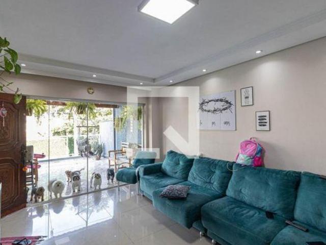 Casa à Venda Jardim Brasília, 3 Quartos, 180 m2