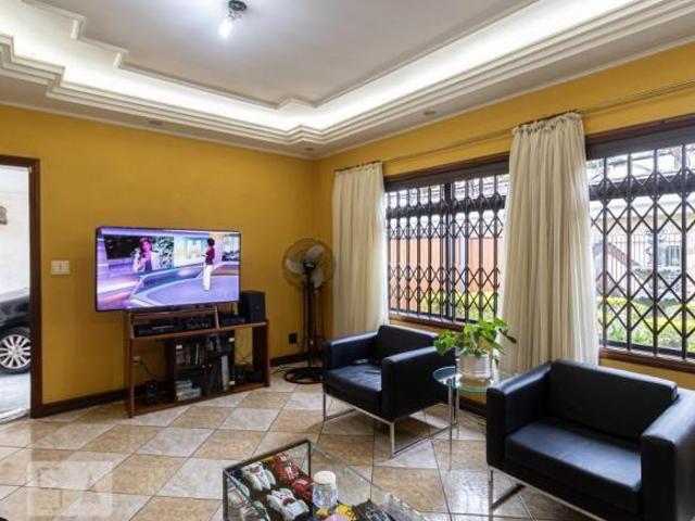 Casa à Venda Jardim Brasília, 3 Quartos, 230 m² São Paulo