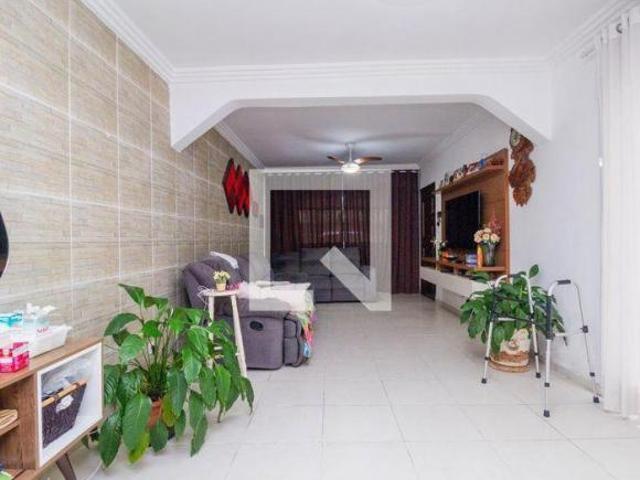 Casa à Venda Jardim Brasília, 3 Quartos, 250 m² São Paulo