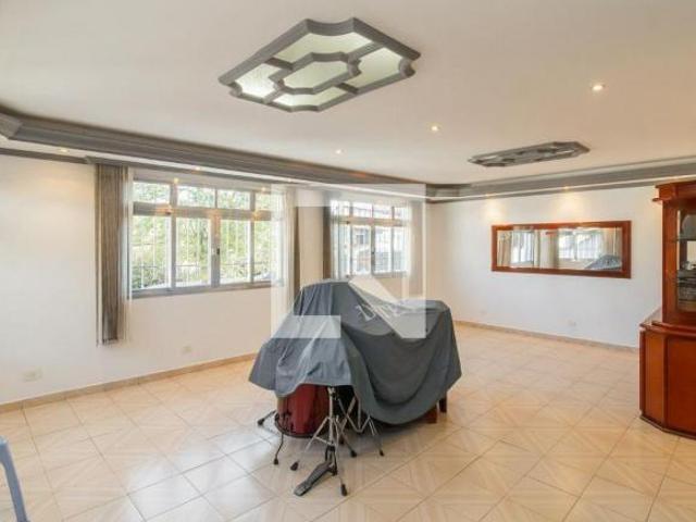 Casa à Venda Jardim Brasília, 3 Quartos, 277 m2