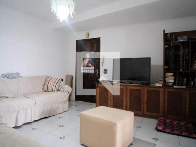 Casa à Venda Jardim Brasília, 4 Quartos, 200 m² São Paulo