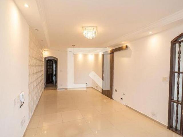 Casa à Venda Jardim Brasília, 4 Quartos, 230 m² São Paulo