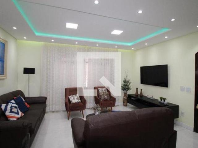 Casa à Venda Jardim Brasília, 4 Quartos, 240 m2