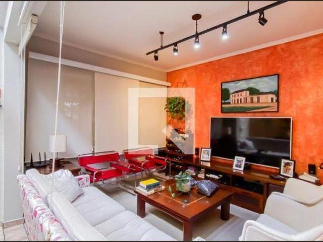Casa à Venda Jardim Brasília, 4 Quartos, 250 m² São Paulo