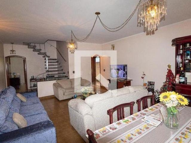 Casa à Venda Jardim Brasília, 4 Quartos, 258 m² São Paulo