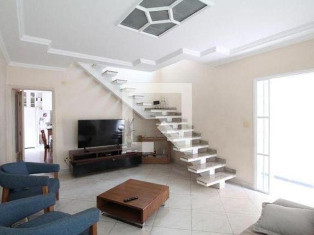 Casa à Venda Jardim Brasília, 4 Quartos, 300 m² São Paulo