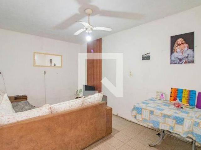 Casa à Venda Jardim Carvalho, 2 Quartos, 90 m² Porto Alegre