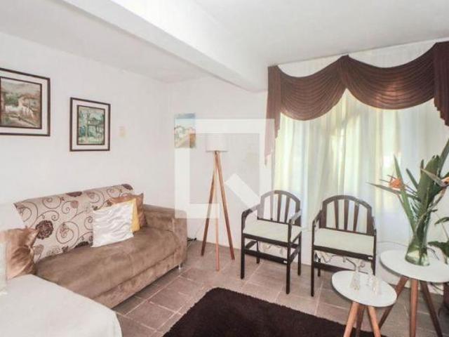 Casa à Venda Jardim Carvalho, 3 Quartos, 300 m² Porto Alegre