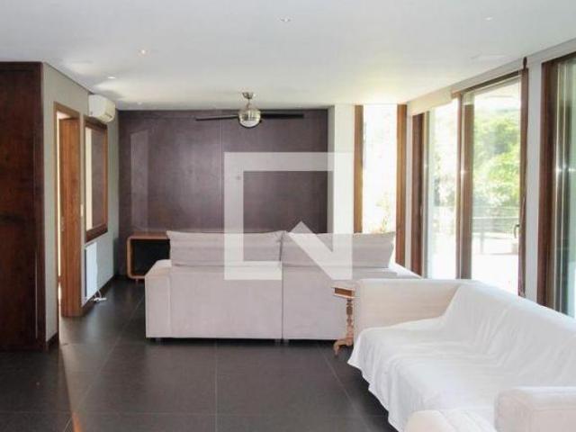 Casa à Venda Jardim Carvalho, 5 Quartos, 496 m² Porto Alegre