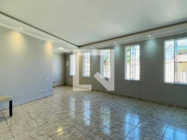 Casa à Venda Jardim Celia, 4 Quartos, 295 m² Guarulhos