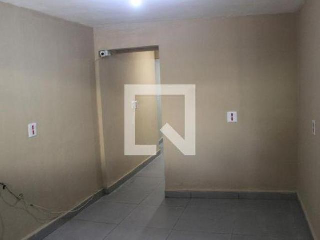 Casa à Venda Jardim Cocaia, 1 Quarto, 178 m² Guarulhos