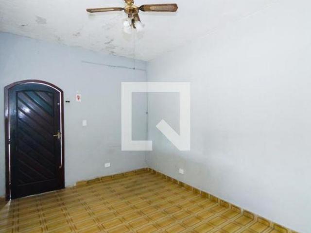 Casa à Venda Jardim Cocaia, 2 Quartos, 194 m² Guarulhos