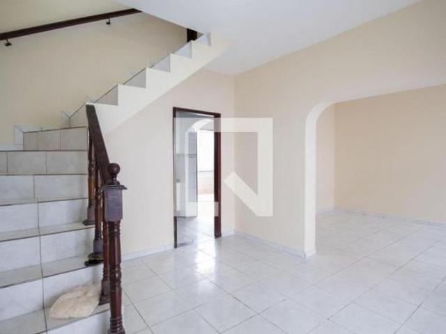 Casa à Venda Jardim das Flores, 3 Quartos, 140 m2