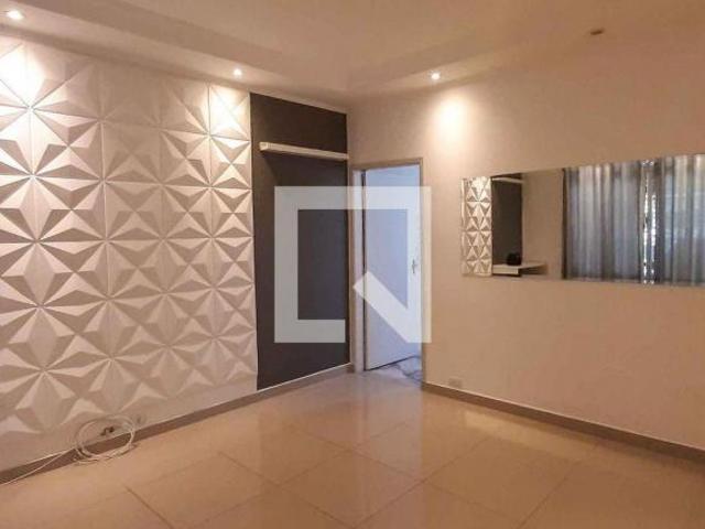 Casa à Venda Jardim das Flores, 3 Quartos, 185 m2