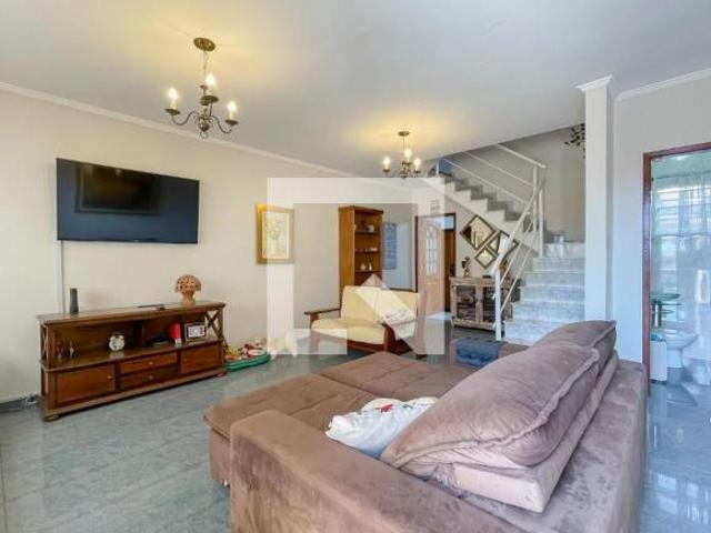 Casa à Venda Jardim das Flores, 3 Quartos, 188 m2