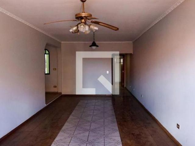 Casa à Venda Jardim das Flores, 3 Quartos, 221 m2