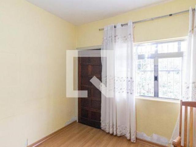 Casa à Venda Jardim das Flores, 4 Quartos, 160 m2