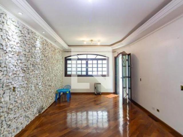Casa à Venda Jardim das Flores, 4 Quartos, 185 m2