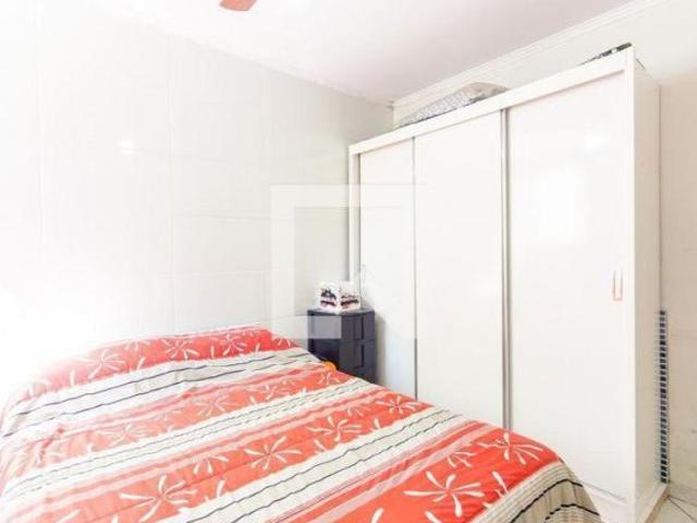 Casa à Venda Jardim das Flores, 4 Quartos, 200 m2