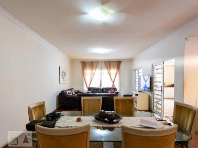 Casa à Venda Jardim das Flores, 4 Quartos, 510 m2