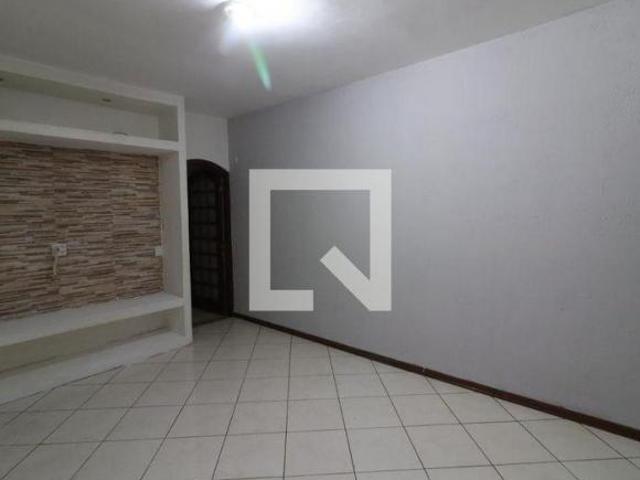 Casa à Venda Jardim das Flores, 5 Quartos, 311 m² Osasco