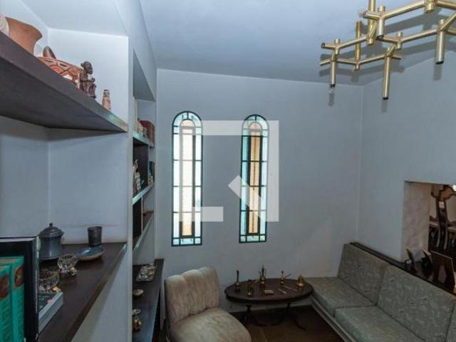 Casa à Venda Jardim das Palmeiras, 3 Quartos, 320 m2