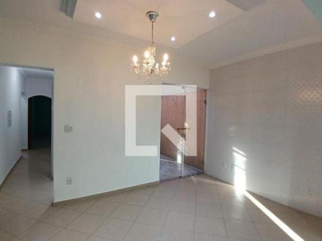 Casa à Venda Jardim do Lago, 3 Quartos, 320 m² Jundiaí