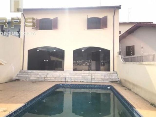 Casa à venda Jardim do Lago Atibaia com 04 dormitórios, sendo 02 suites com hidromassagem