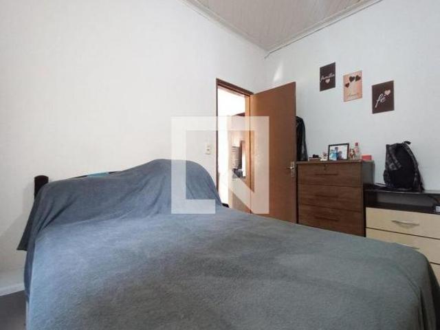 Casa à Venda Jardim dos Oliveiras, 3 Quartos, 150 m2