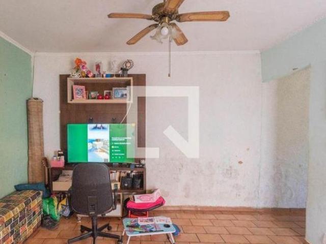 Casa à Venda Jardim dos Oliveiras, 2 Quartos, 140 m2