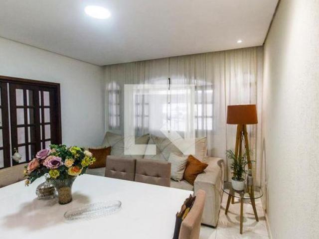 Casa à Venda Jardim Esperança, 4 Quartos, 202 m2