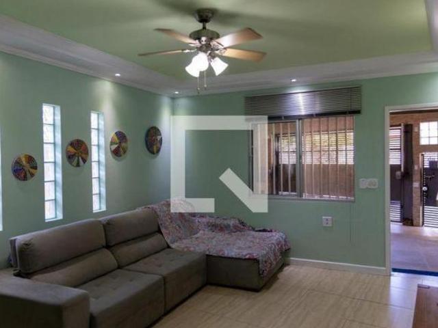 Casa à Venda Jardim Esperança, 3 Quartos, 245 m² Barueri