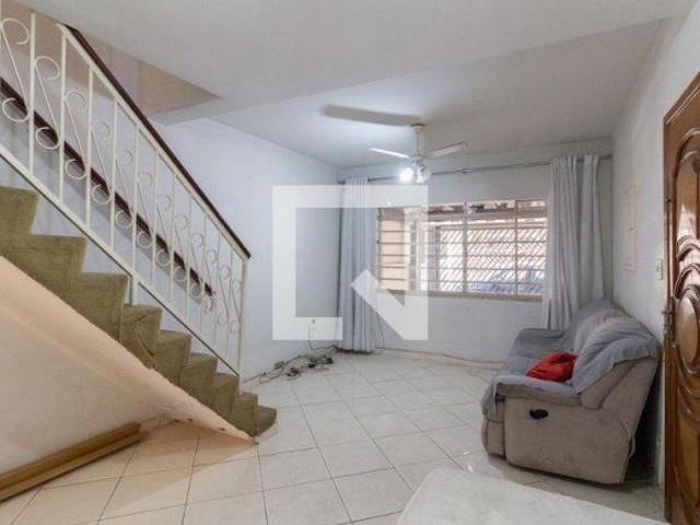 Casa à Venda Jardim Éster Yolanda, 3 Quartos, 200 m² São Paulo