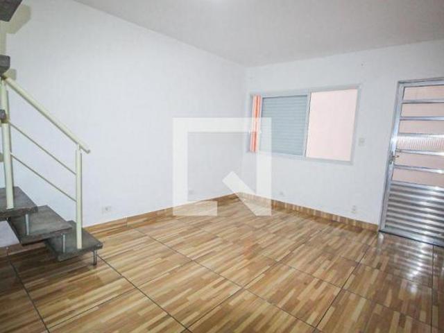 Casa à Venda Jardim Éster Yolanda, 3 Quartos, 200 m² São Paulo