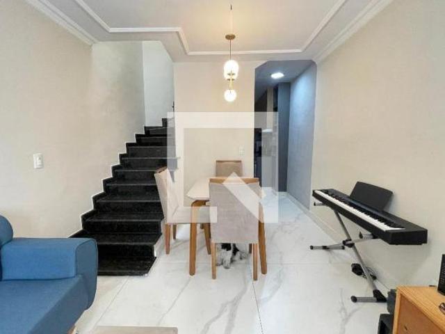 Casa à Venda Jardim Éster Yolanda, 2 Quartos, 110 m2