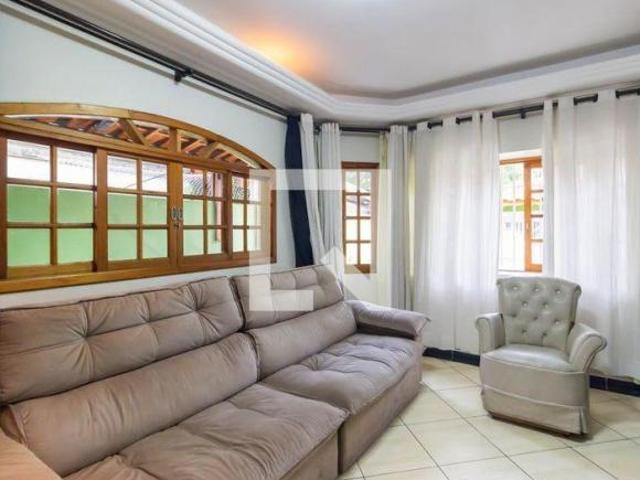Casa à Venda Jardim Éster Yolanda, 4 Quartos, 157 m² São Paulo
