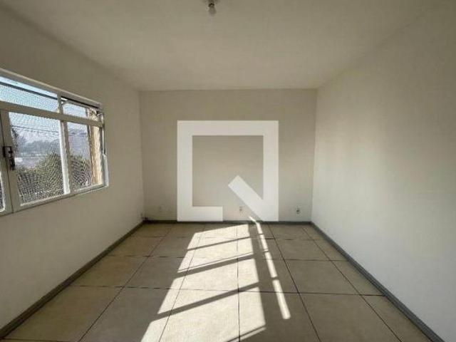 Casa à Venda Jardim Éster Yolanda, 5 Quartos, 330 m² São Paulo