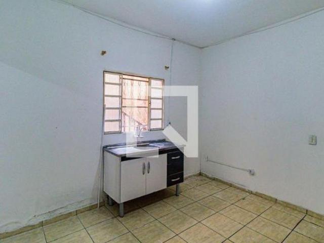 Casa à Venda Jardim Éster Yolanda, 6 Quartos, 220 m² São Paulo