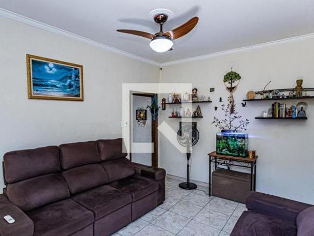 Casa à Venda Jardim Felicidade, 2 Quartos, 200 m2