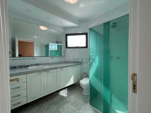 Casa a Venda, Jardim França, 450 m², 4 quartos, 3 suítes, piscina, espaço gourmet, 8 vagas