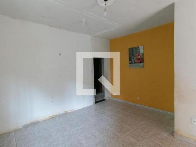 Casa à Venda Jardim Guanabara, 2 Quartos, 250 m² Belo Horizonte